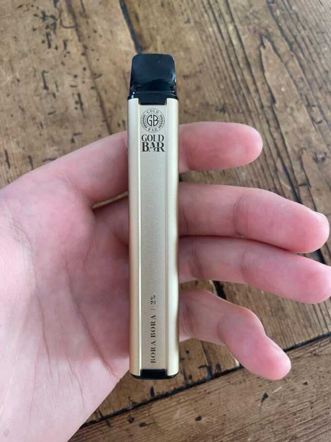 Gold Bar Disposable Vape Kit Review - VAPE.CO.UK