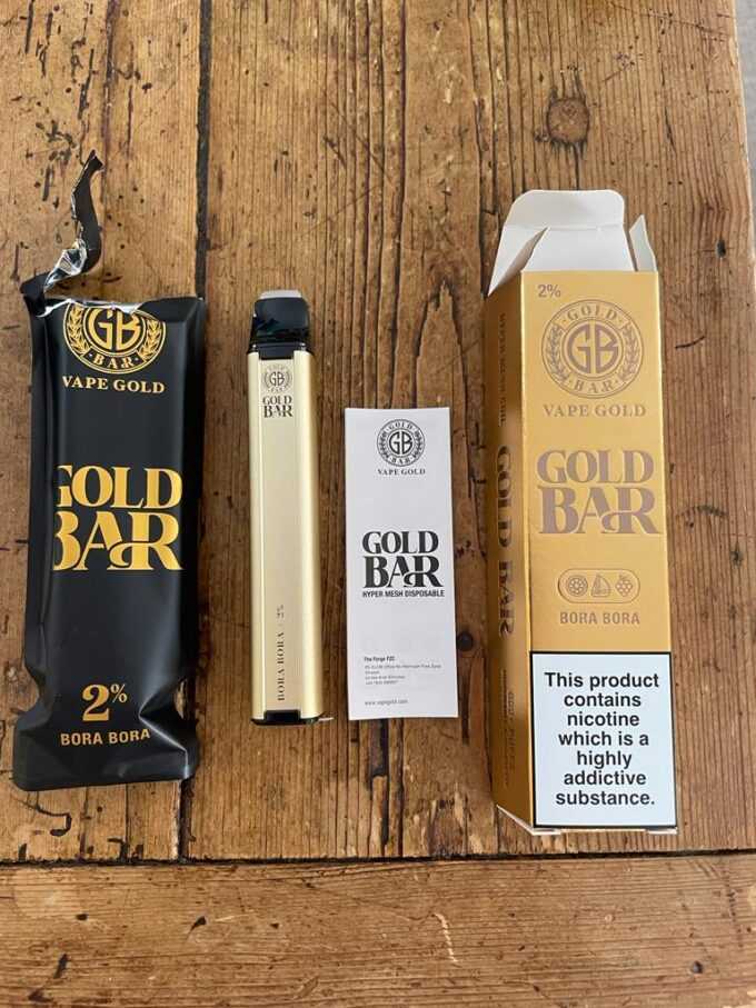 Gold Bar Disposable Vape Kit Review - VAPE.CO.UK